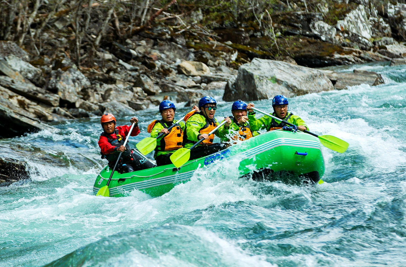 WHITEWATER RAFTING FROM VOSS – GRADE 3